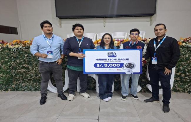 Estudiantes destacan en el Hackaton Perú Hub Digital Universitario 2026 ...
